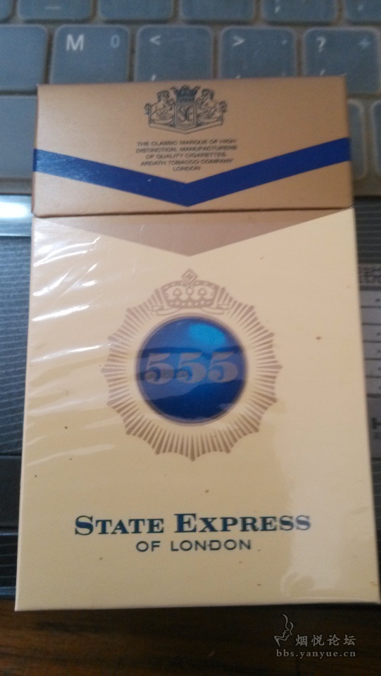 555香烟求鉴定.在烟库没见过这种啊! - 香烟漫谈 - 烟悦网论坛