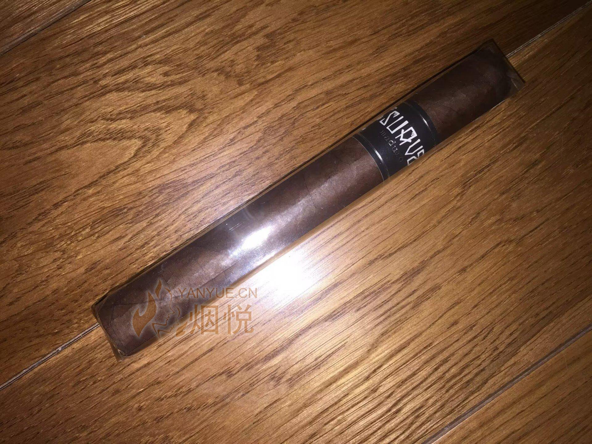 Emilio Suave Maduro Toro---埃米利奥优雅马杜罗托罗 - 雪茄交流 - 烟悦网论坛