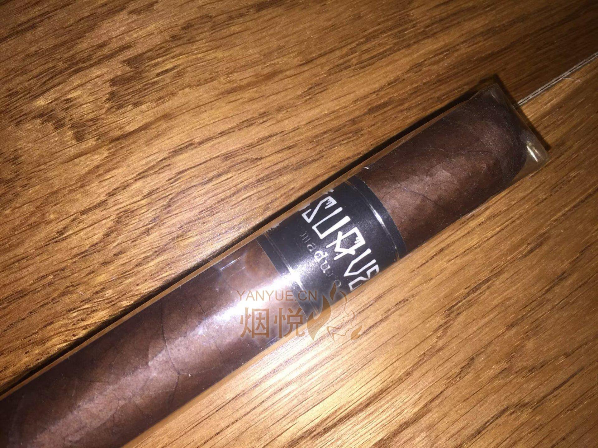 Emilio Suave Maduro Toro---埃米利奥优雅马杜罗托罗 - 雪茄交流 - 烟悦网论坛