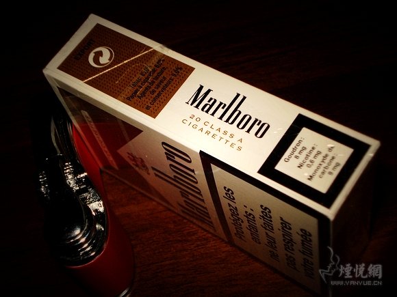 Marlboro~回顾篇之十:法兰西白之皇者 - 香烟品鉴 - 烟悦网论坛