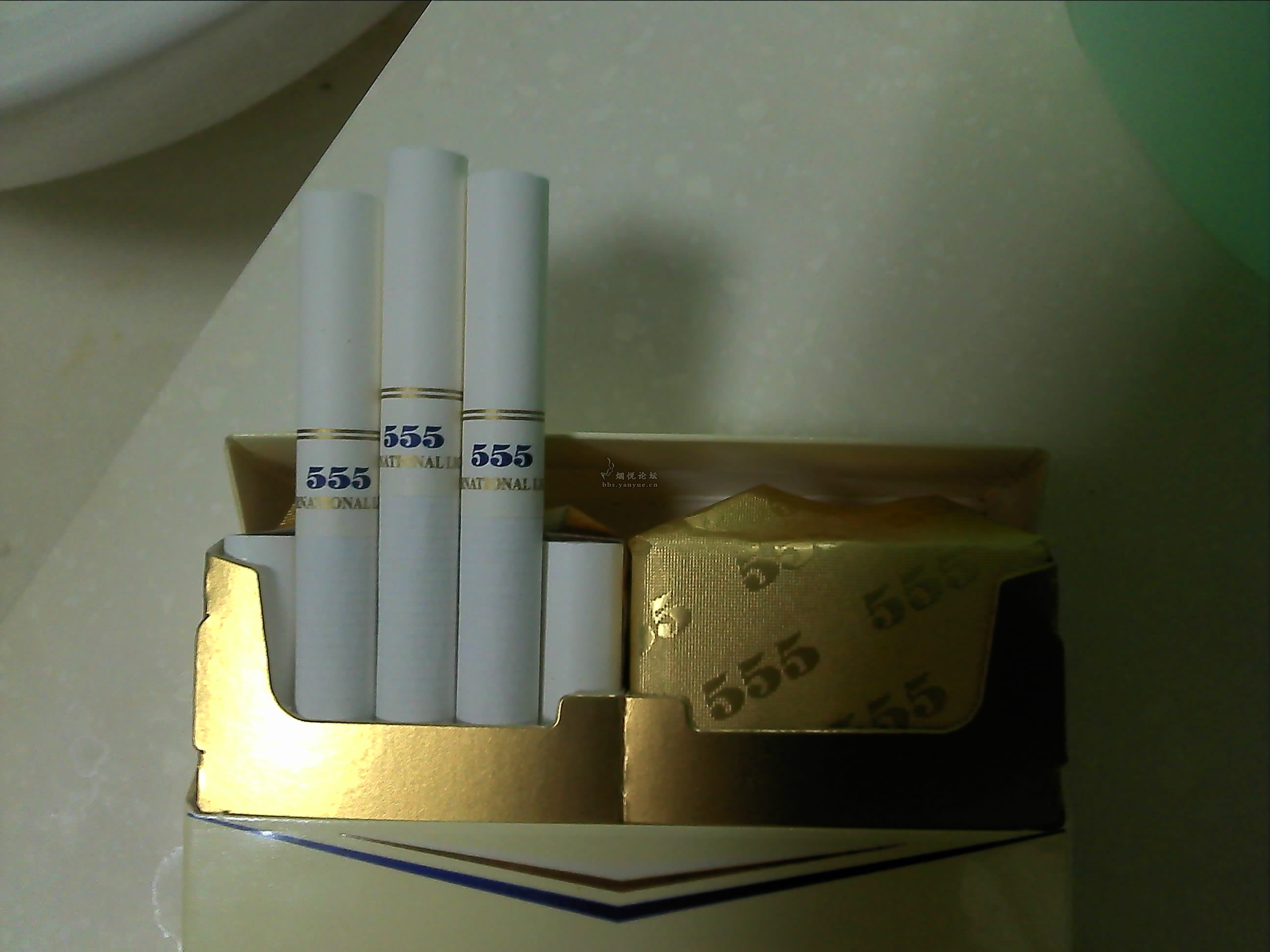 老555，求鉴定。 - 香烟漫谈 - 烟悦网论坛