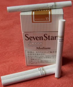 从容体现醇和感觉——Seven Stars medium。七星牌香烟是日本国际烟草株式会社的扛鼎之...[话题-烟悦网]