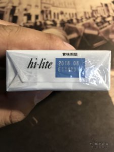 今日——hi lite。今日开了一包Hi lite 好像被叫做喜力是吧 日本烤烟 烟支是有些梅子...[话题-烟悦网]